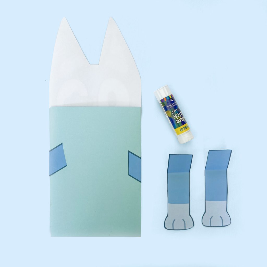 Bluey hug card - Cbeebies