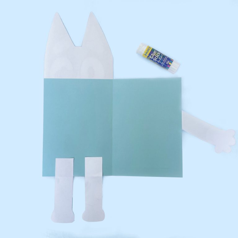 Bluey hug card - Cbeebies